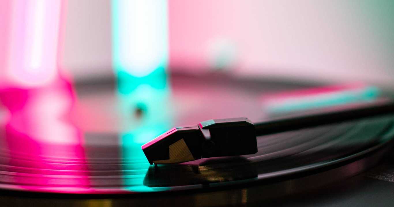 The Return Of Retro: Vinyl Is Back - Flaunt Digital